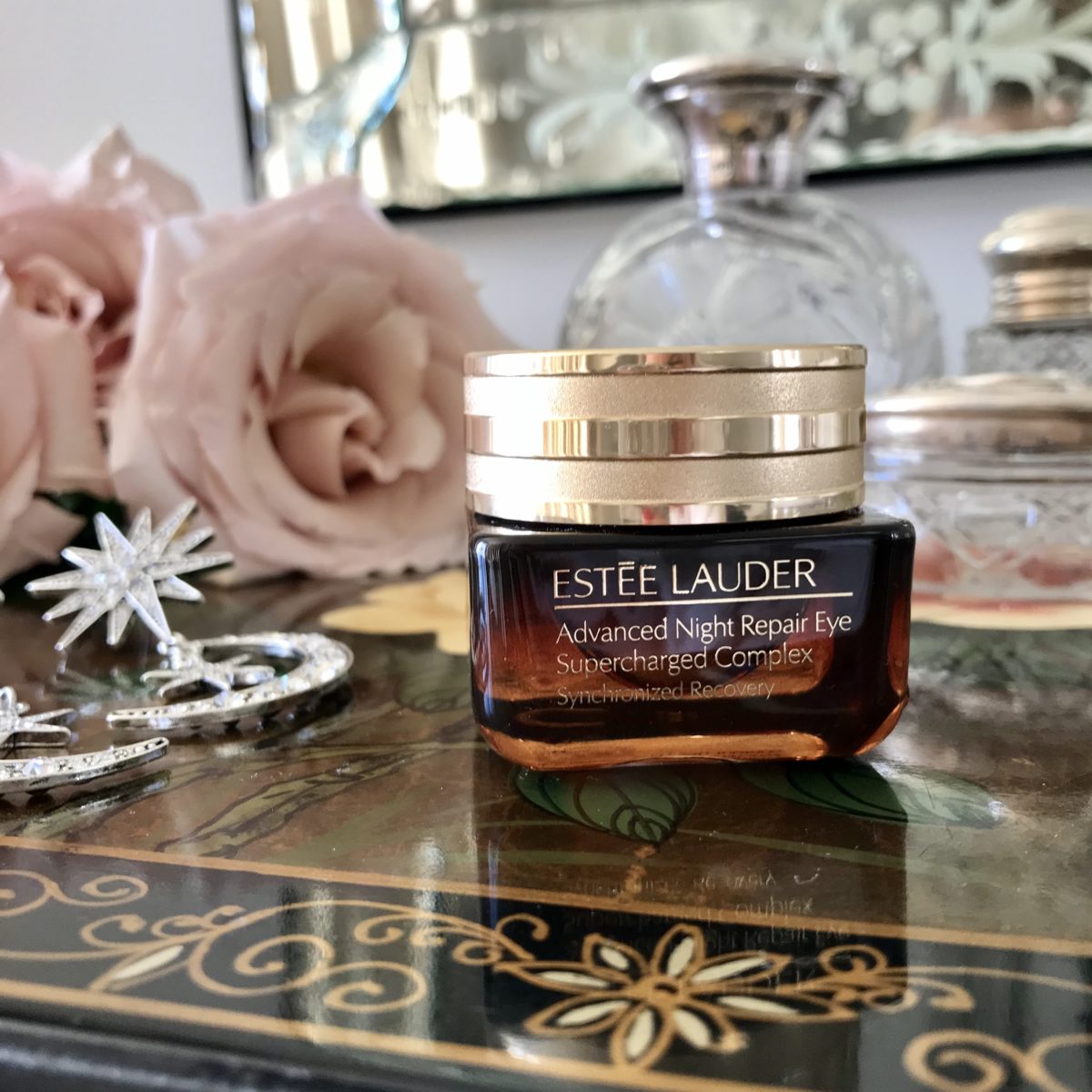 Beat Blue Light with ANR Eye Supercharged Complex